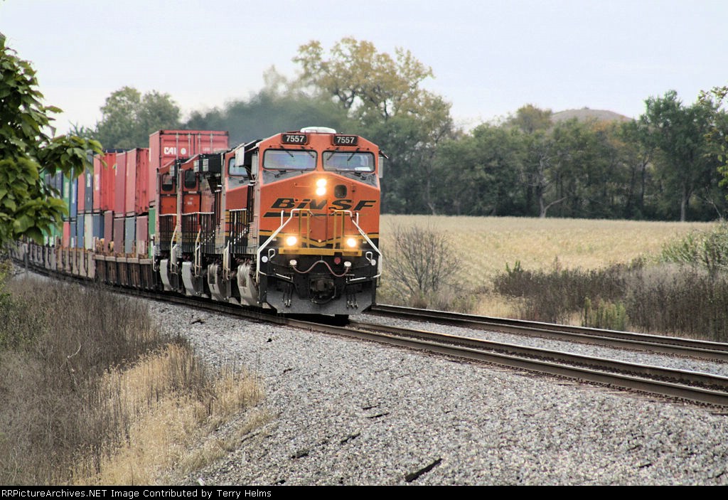 BNSF 7557
